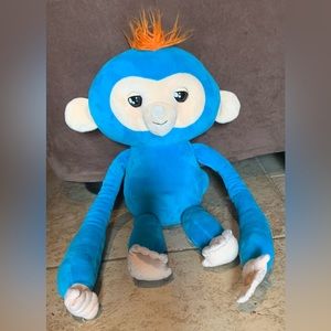 Wowwee | Toys | Fingerlings Hugs Boris 7 Interactive Plush Collectible ...